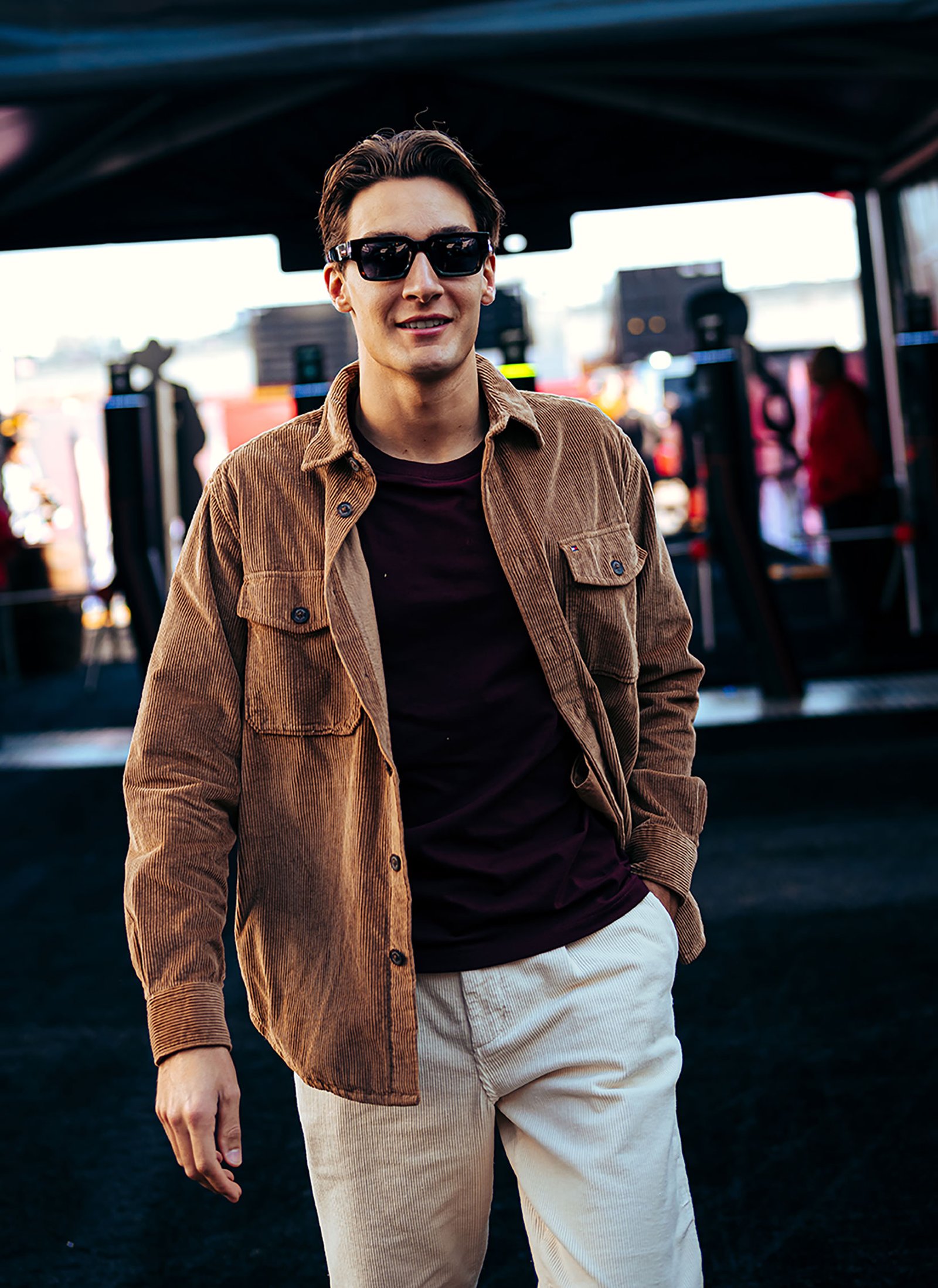 George Russell Ve Lewis Hamilton, Tommy Hilfiger Koleksiyonundan Şık ...